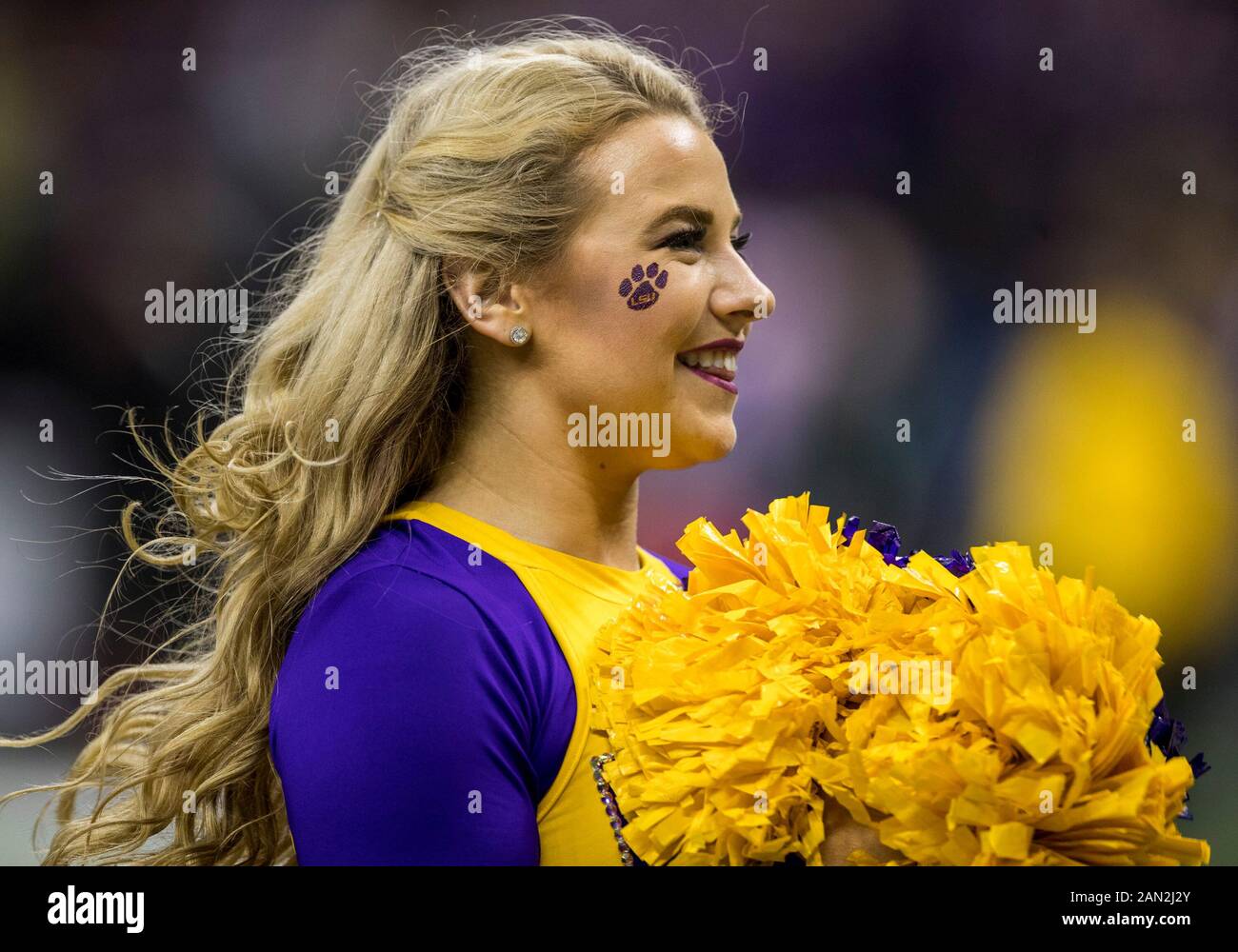 New Orleans, Louisiana, USA. 13th Jan, 2020. LSU cheerleader performs ...
