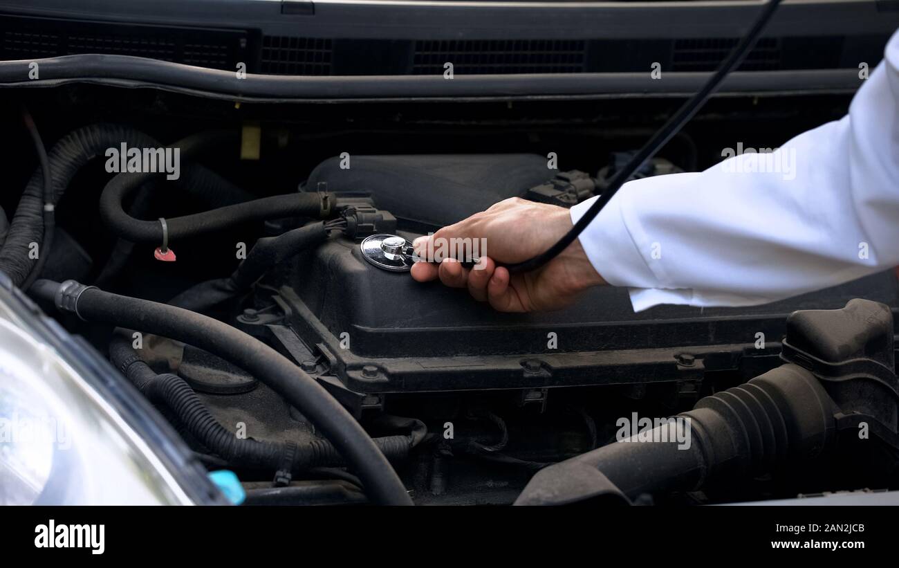 Car diagnostics hi-res stock photography and images - Alamy