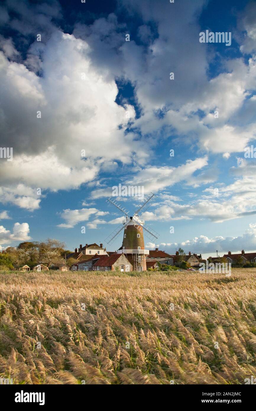 Cley next to the sea norfolk hi-res stock photography and images - Alamy