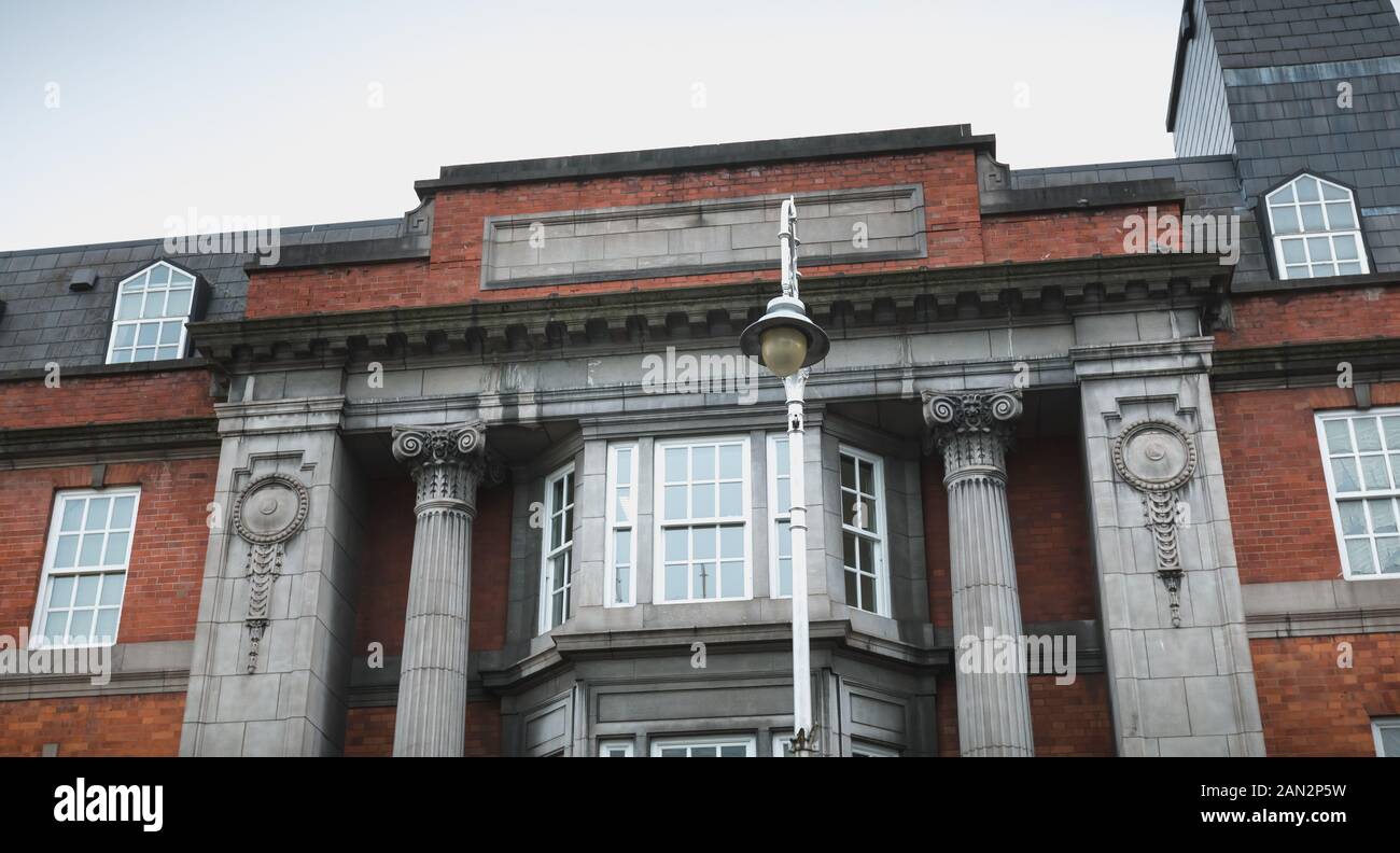 Hse ambulance hi-res stock photography and images - Alamy