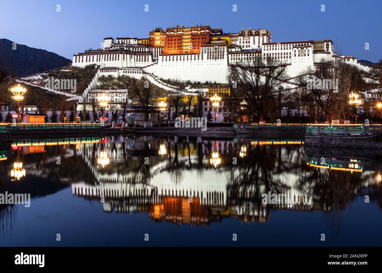 Stunning twilight over the famous Potala Palace in Lhasa old town in ...