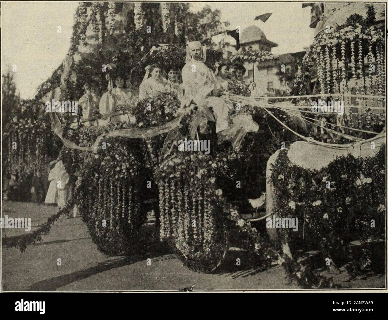 Lump of lead hi-res stock photography and images - Alamy