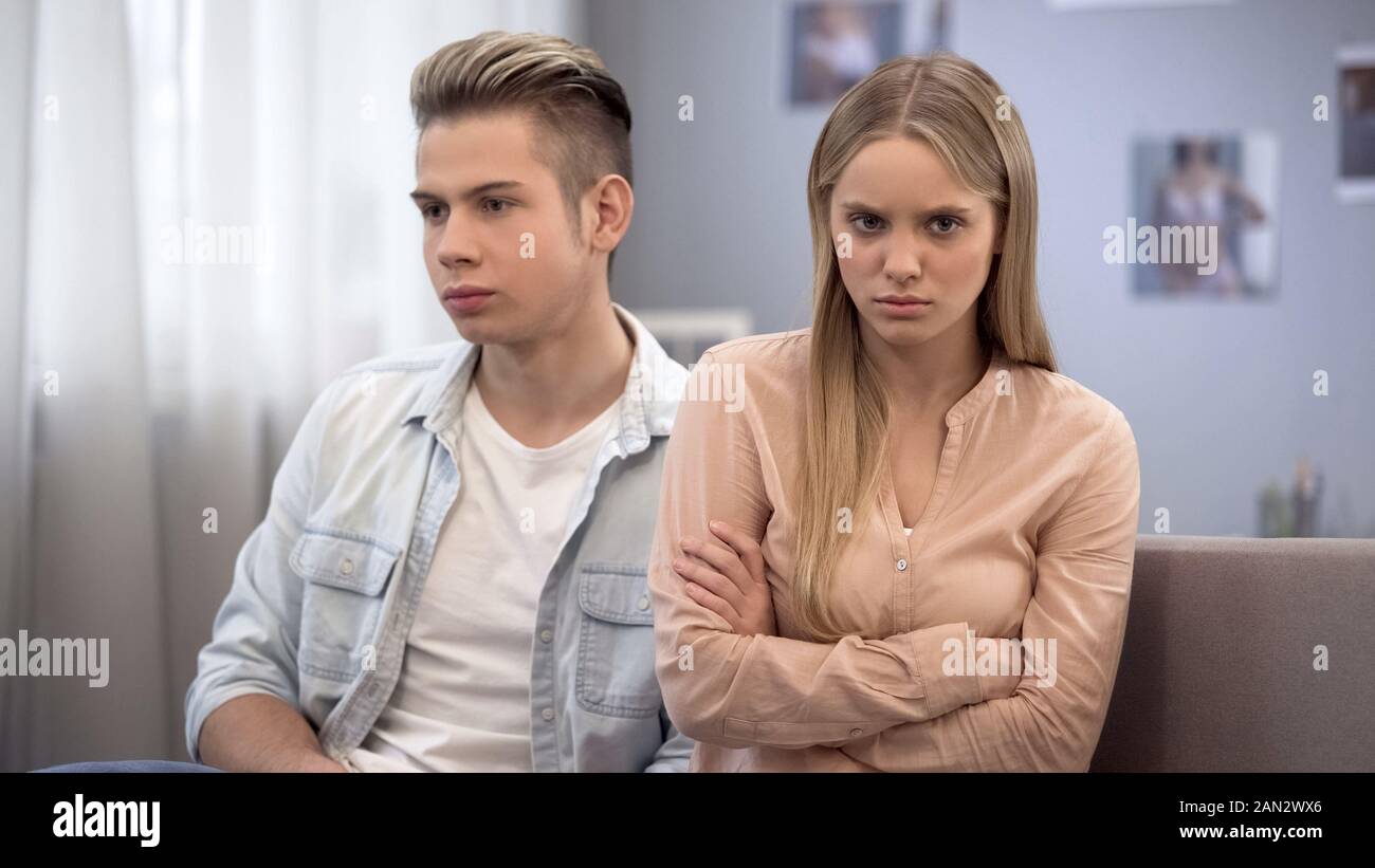 Teen girl refuses to communicate with boyfriend after quarrel ...