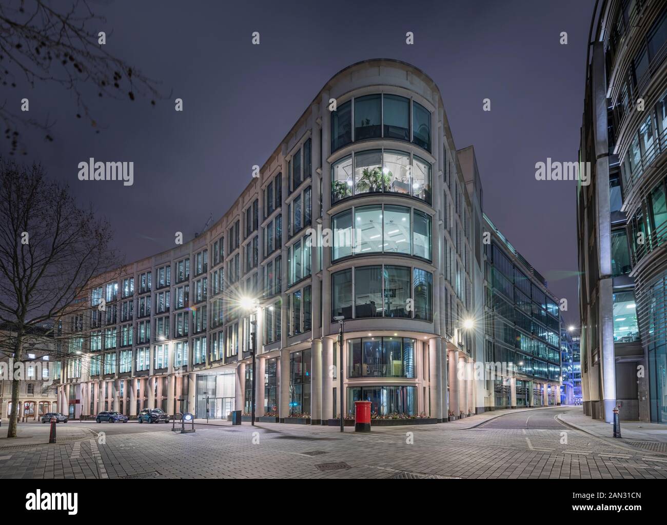 Investec offices hi-res stock photography and images - Alamy