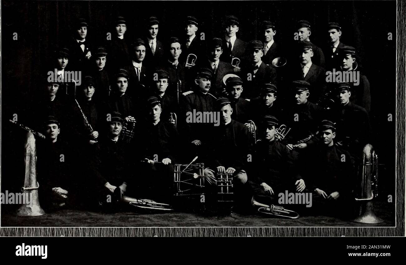 Nineteen ten hi-res stock photography and images - Alamy