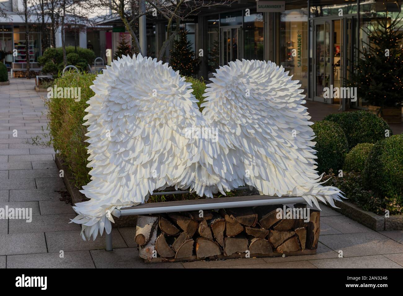 Angel wings in outlet village "Designer Outlets" for photo prop ...