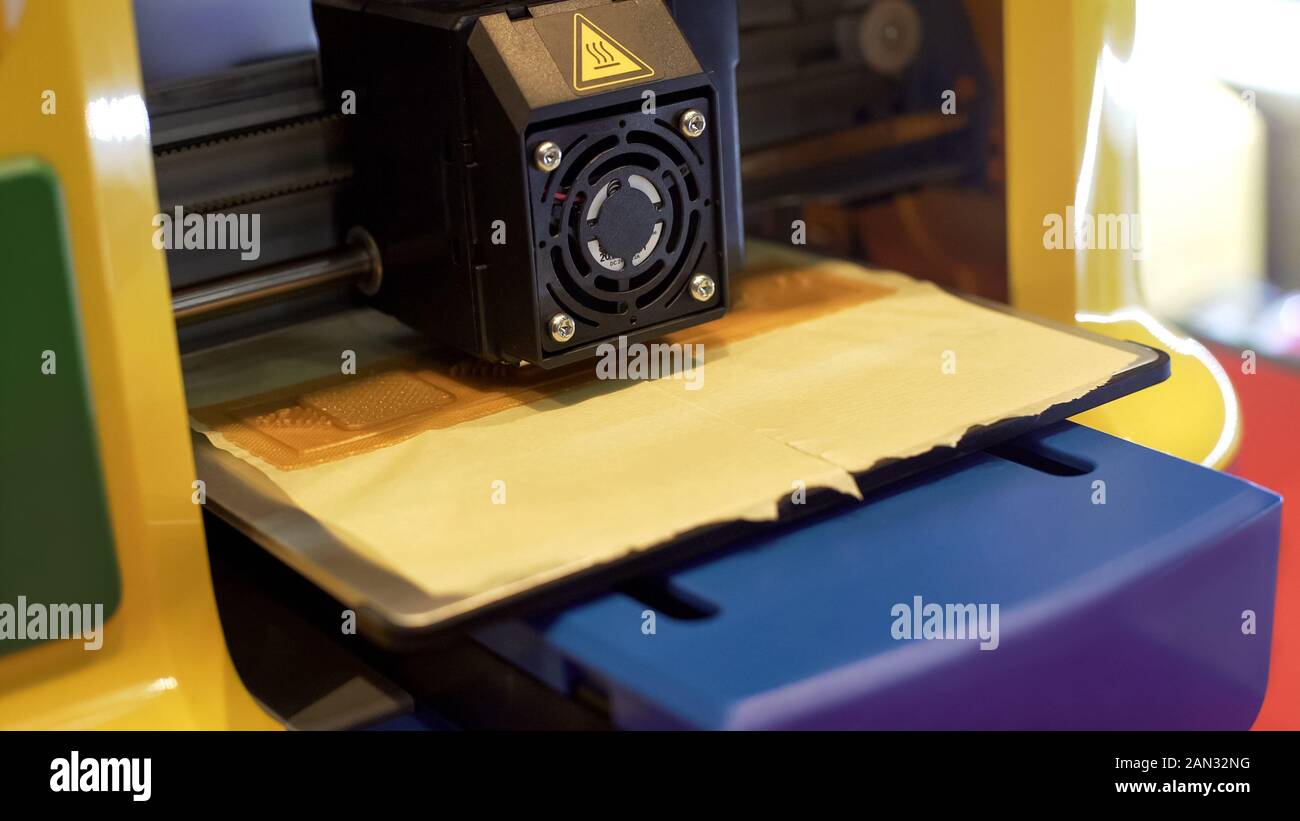 3d printer making component, innovative technologies in manufacturing ...