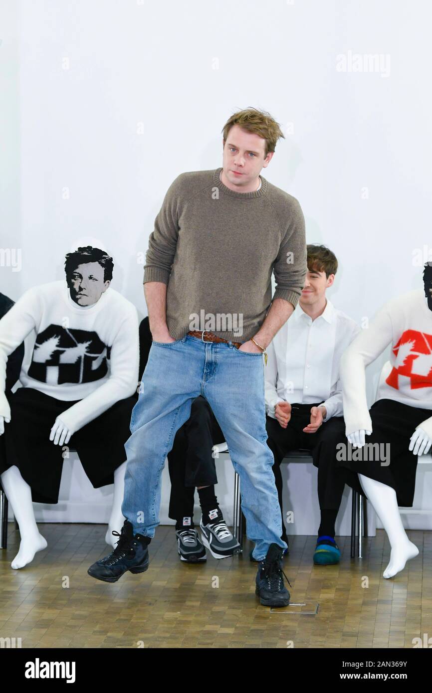 Fashion designer jonathan anderson hi-res stock photography and images ...