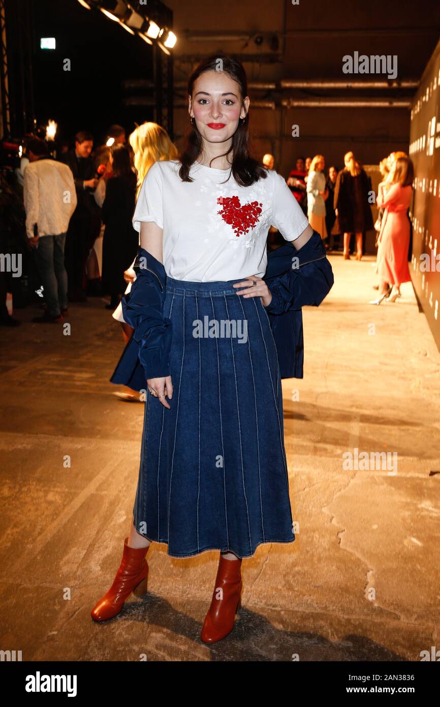 Fashion week maria ehrich hi-res stock photography and images - Alamy