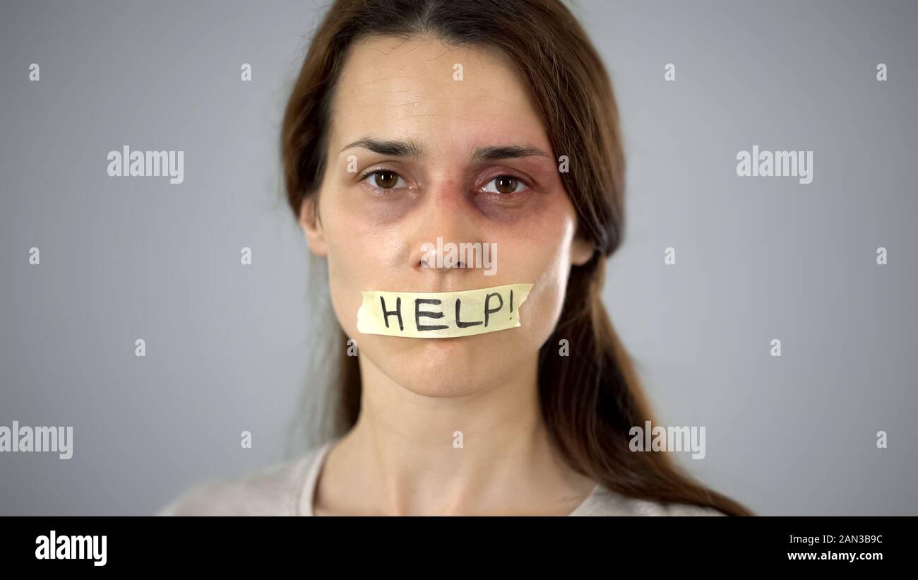 Helpless women hi-res stock photography and images - Alamy