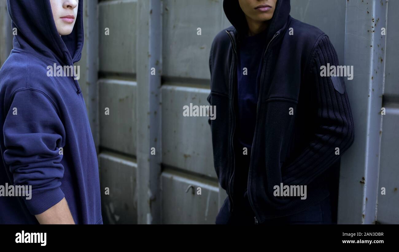 Teenage criminals hi-res stock photography and images - Alamy