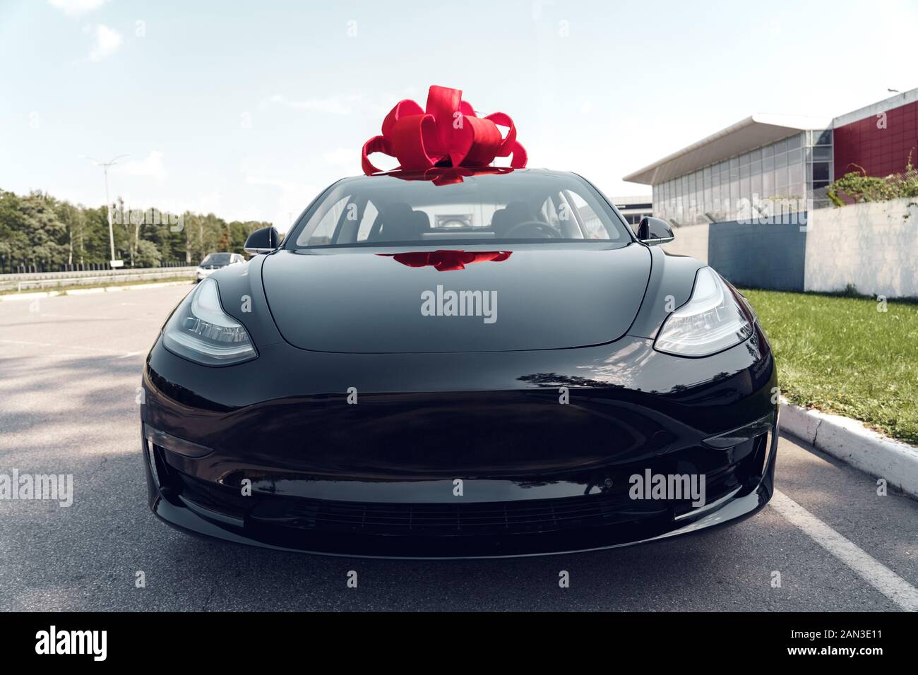 Car prize bow hi-res stock photography and images - Alamy