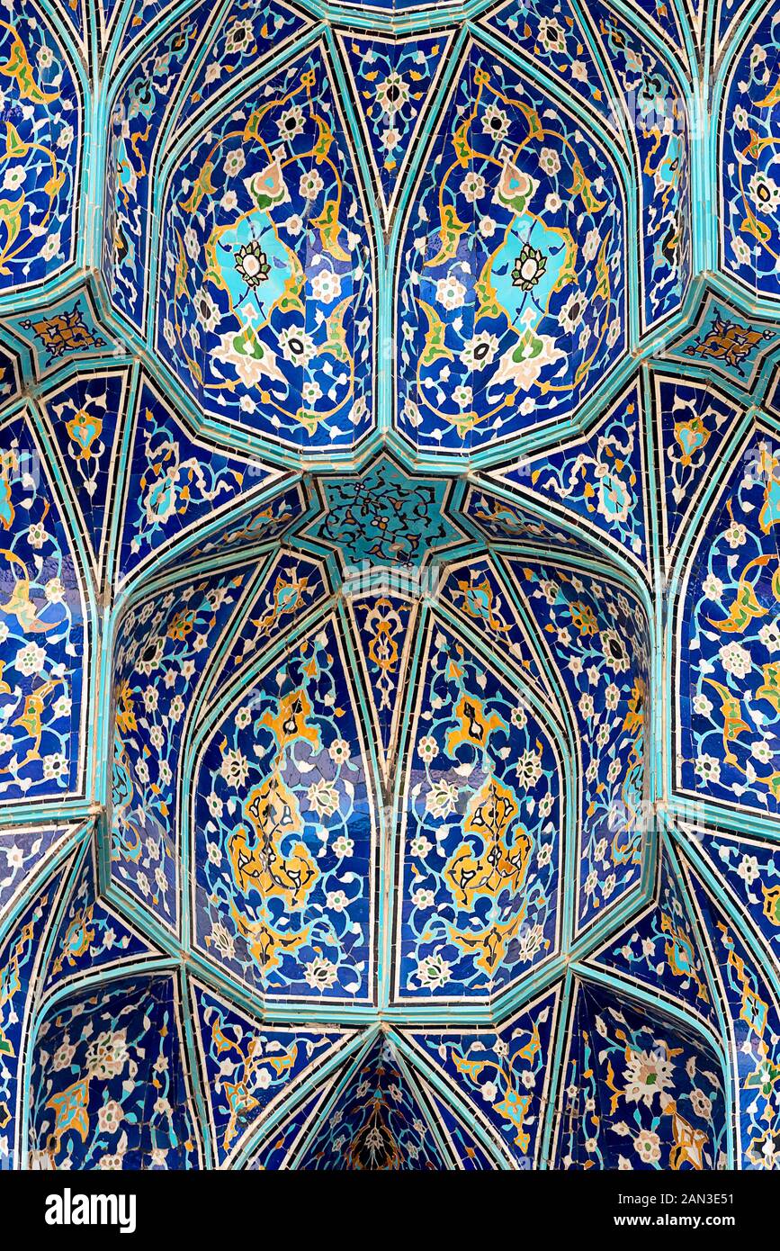 Iranian textured ceiling pattern Stock Photo - Alamy