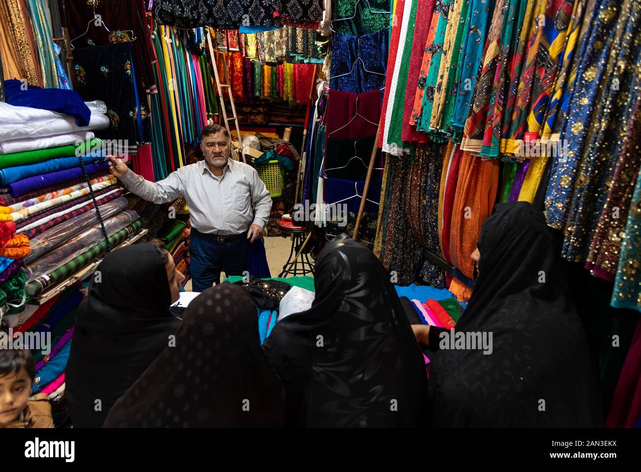 Carpet seller at the grand bazaar hi-res stock photography and images ...