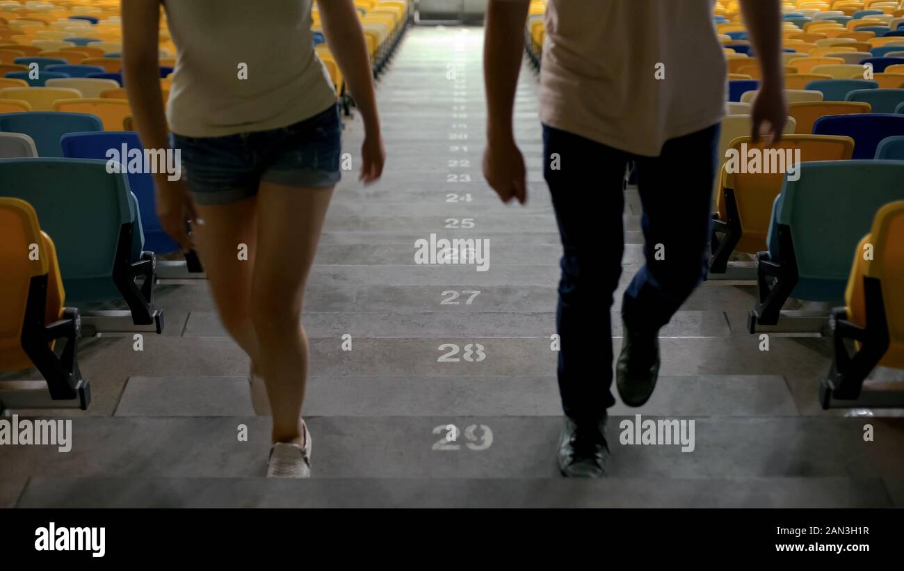 Person looking up at numbers hi-res stock photography and images - Alamy