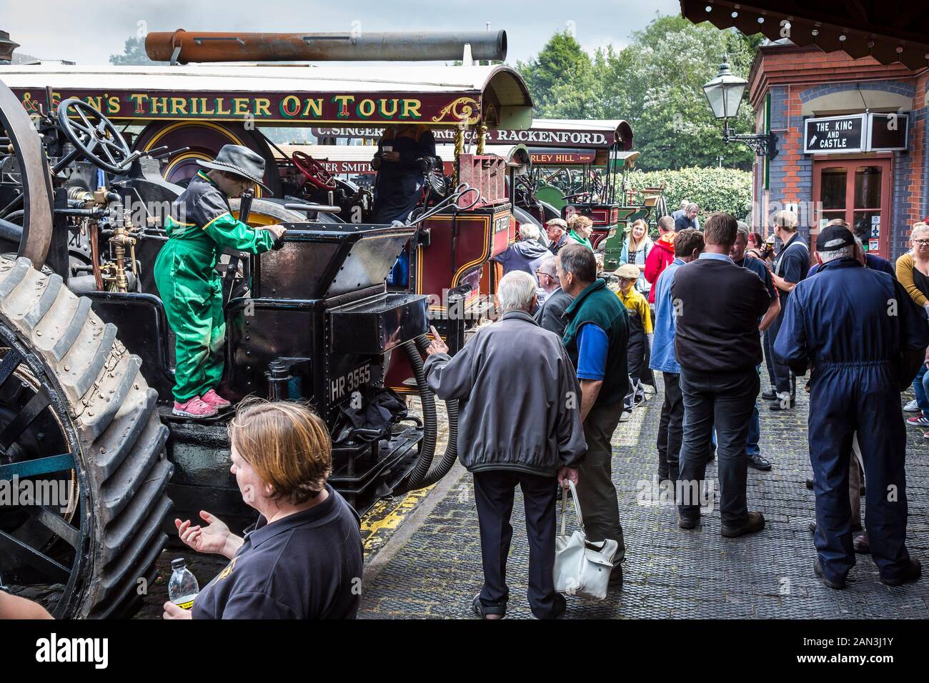 Vintage UK steam traction engines preserved, on show and working at a ...