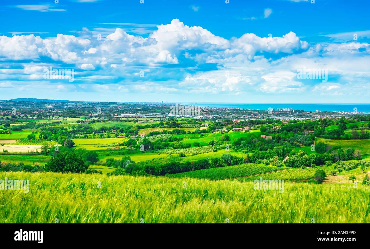 Seaside resort adriatic riviera emilia romagna beach hi-res stock ...