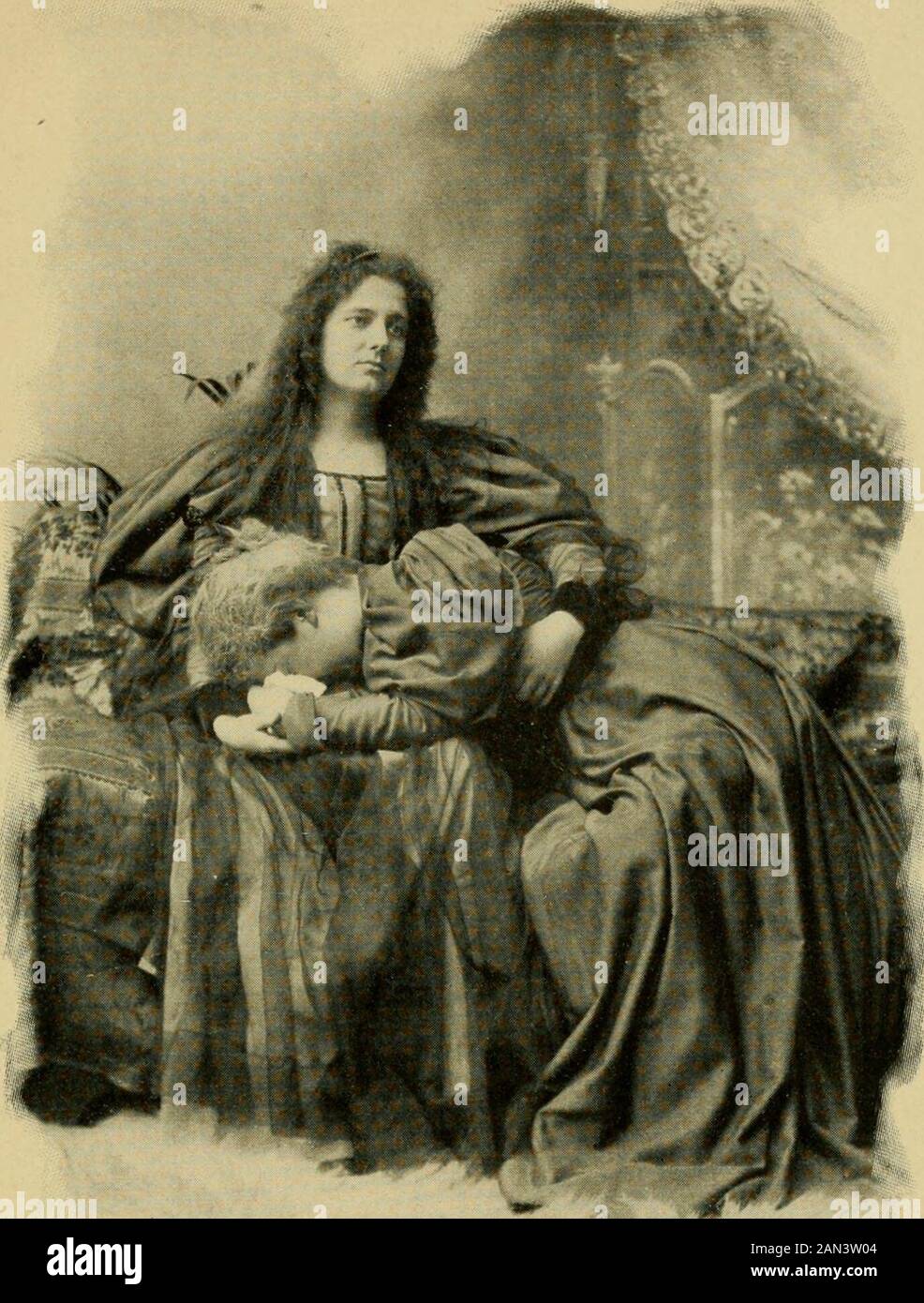 Reprovingly hi-res stock photography and images - Alamy