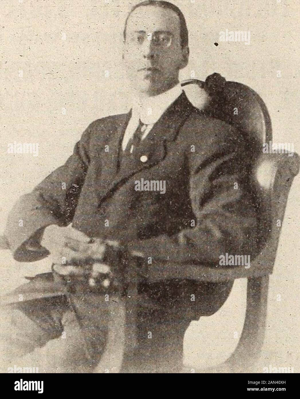 Two bagger hi-res stock photography and images - Alamy