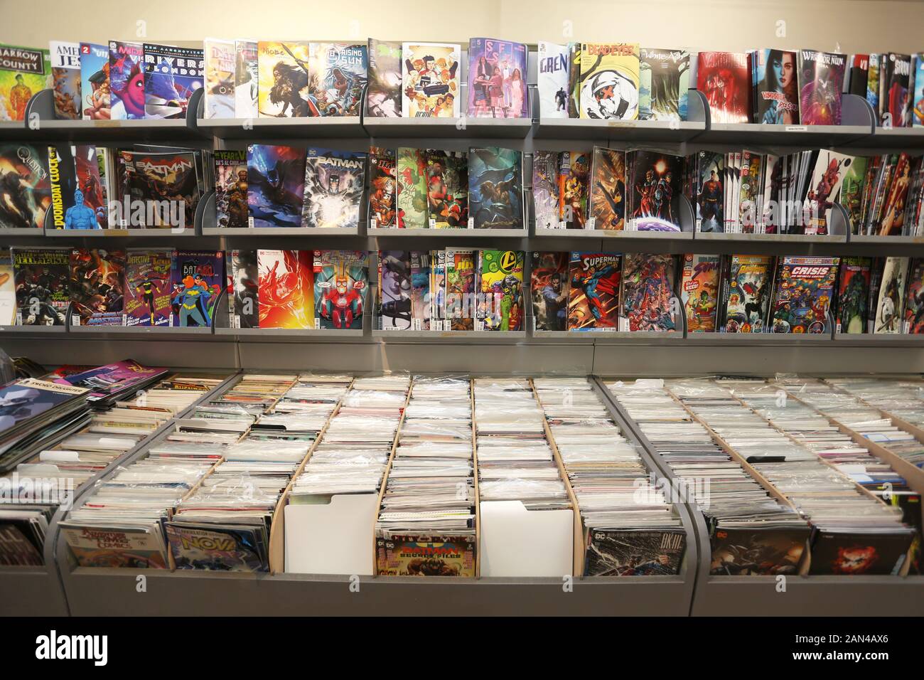 Comic shop hi-res stock photography and images - Alamy