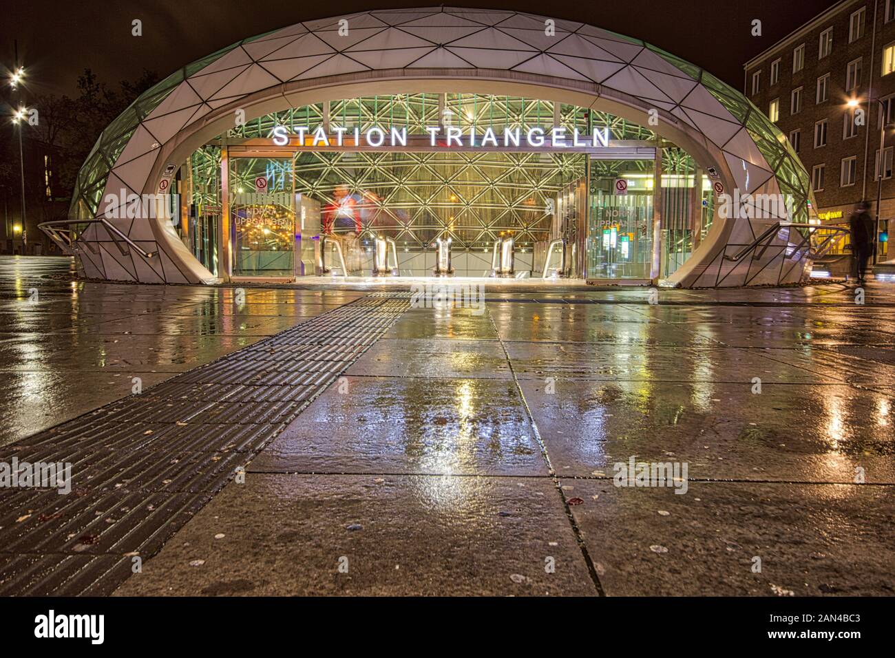 Train station triangeln hi-res stock photography and images - Alamy