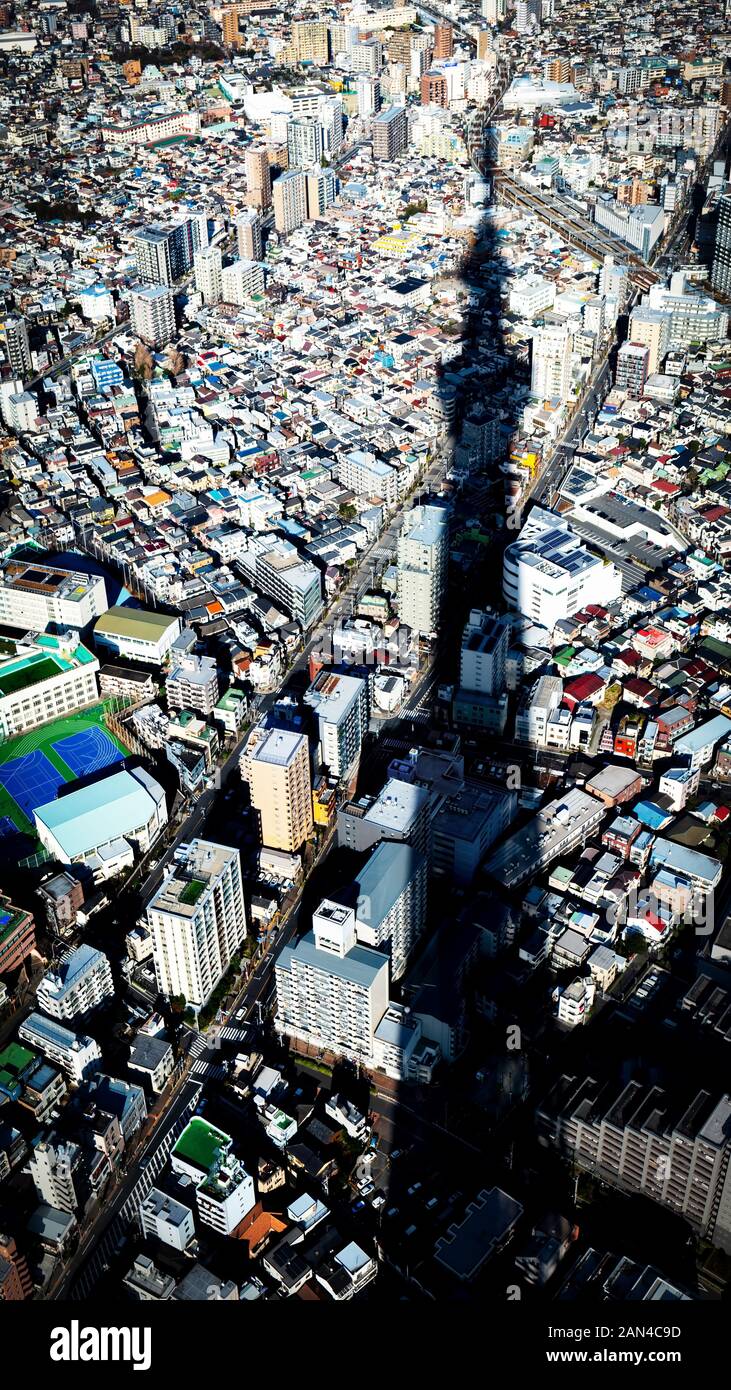 Over cast city hi-res stock photography and images - Alamy
