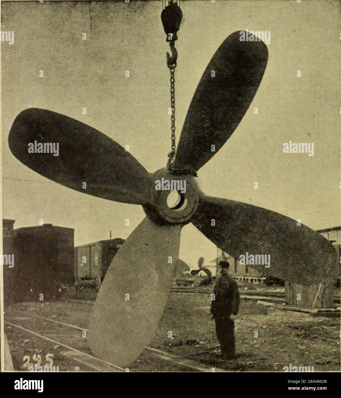 Propeller fitting hi-res stock photography and images - Alamy