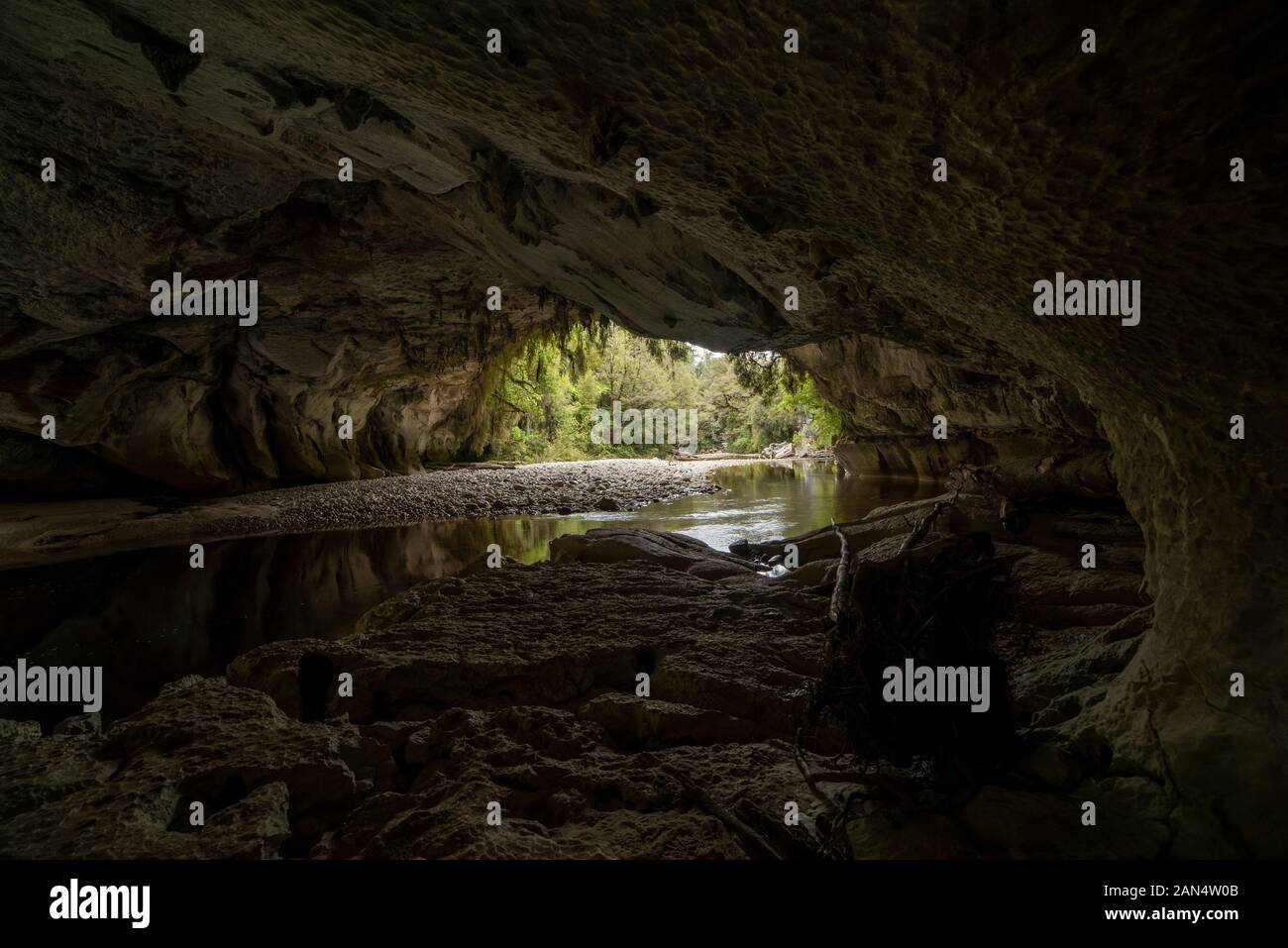 Moria Gate Arch, Kahurangi National Park Stock Photo - Alamy