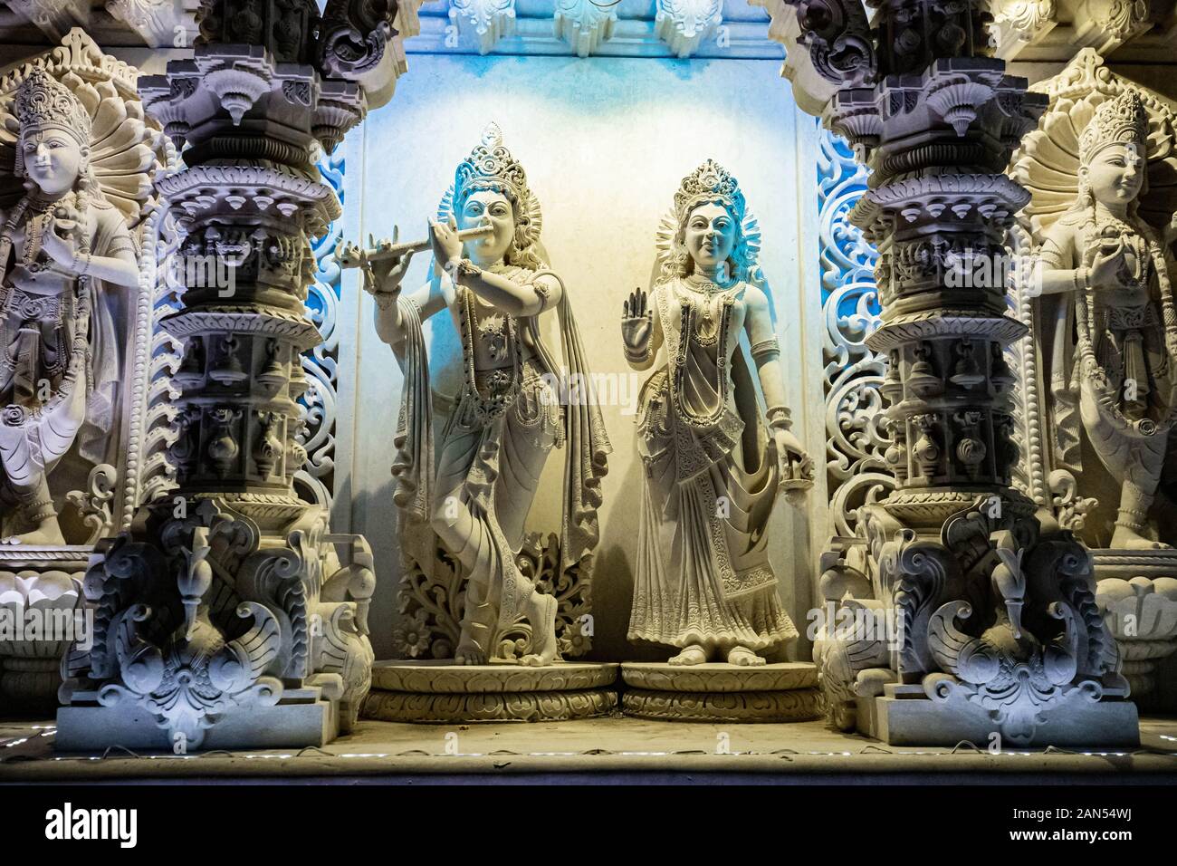 Hindu temple BAPS Shri Swaminarayan Mandir in New Jersey, USA Stock ...