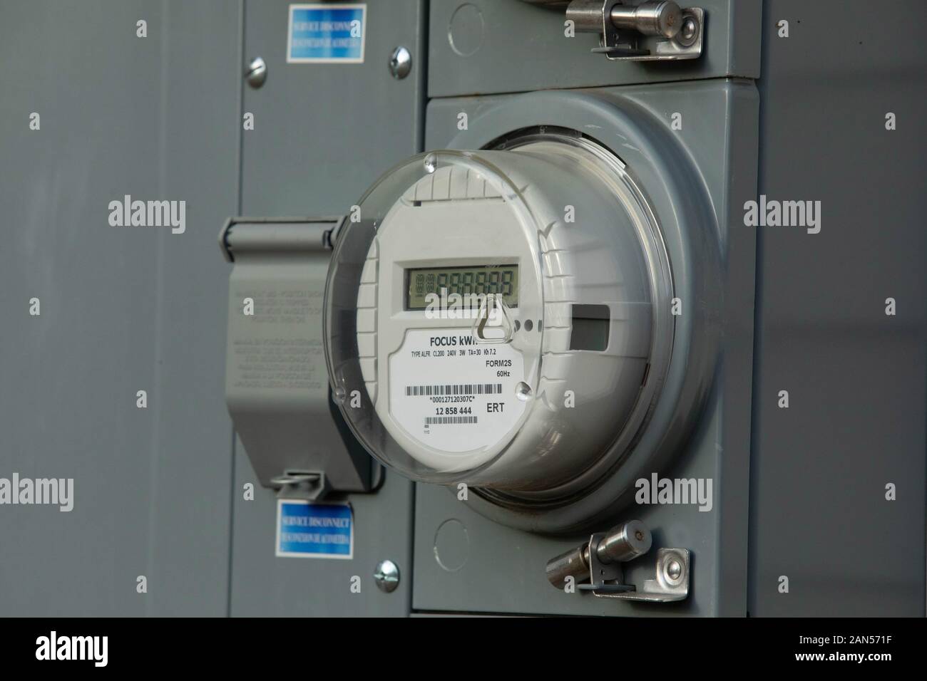 Outdoor Electric Meter Front View with numbers close up Stock Photo - Alamy