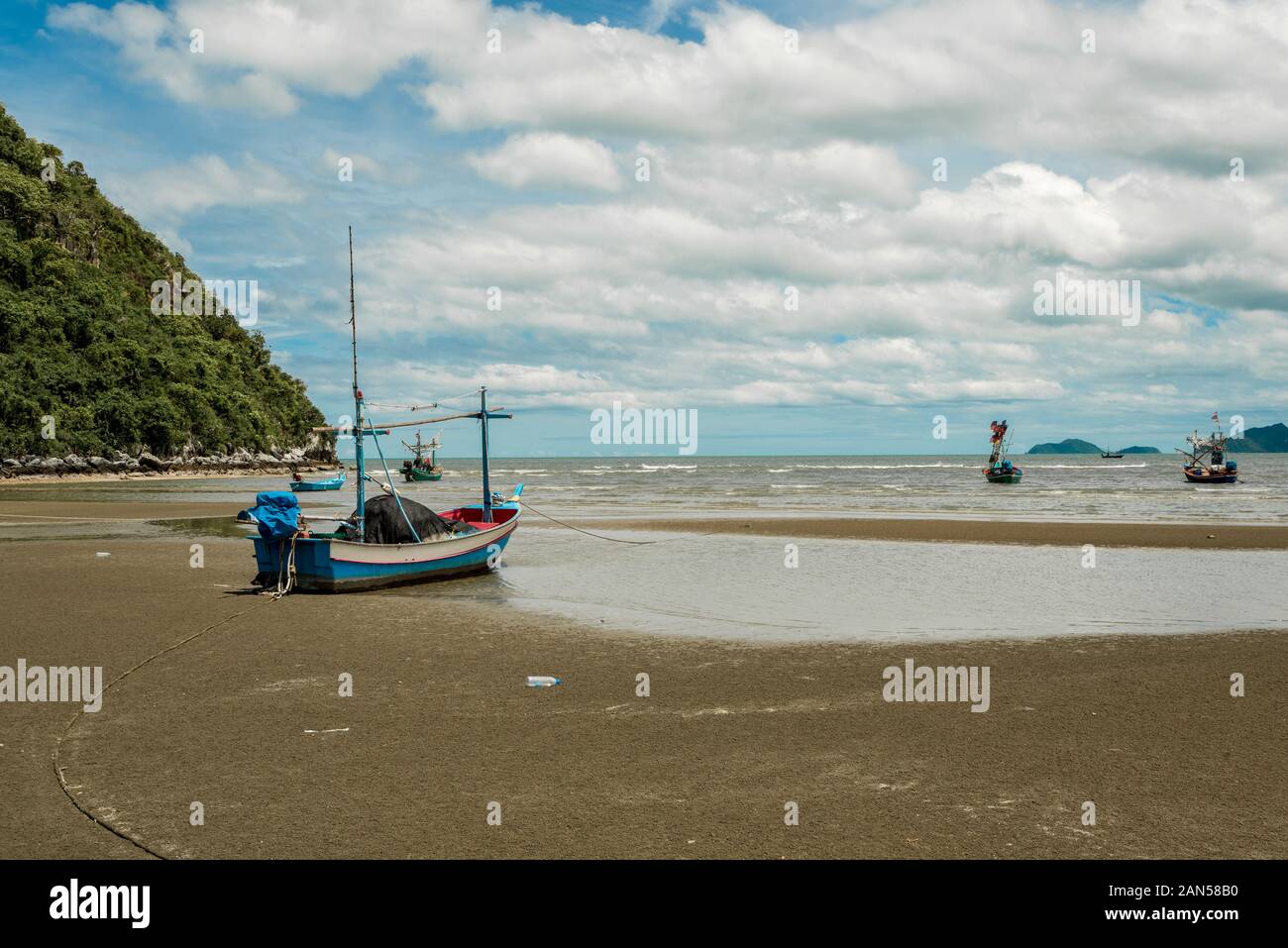Ishing boats hi-res stock photography and images - Alamy