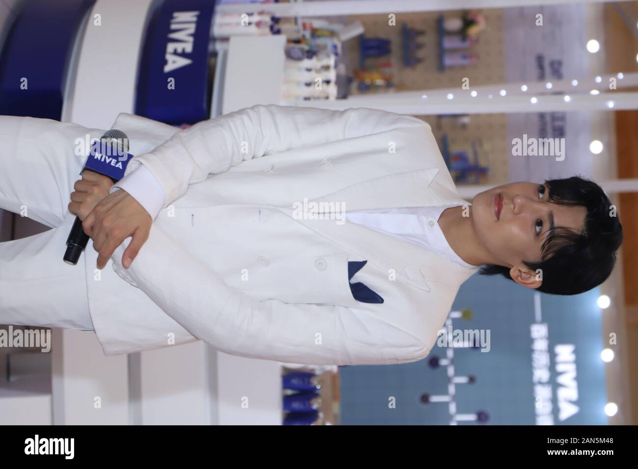 --FILE--Chinese actor and singer Hou Minghao, also known as Neo Hou ...