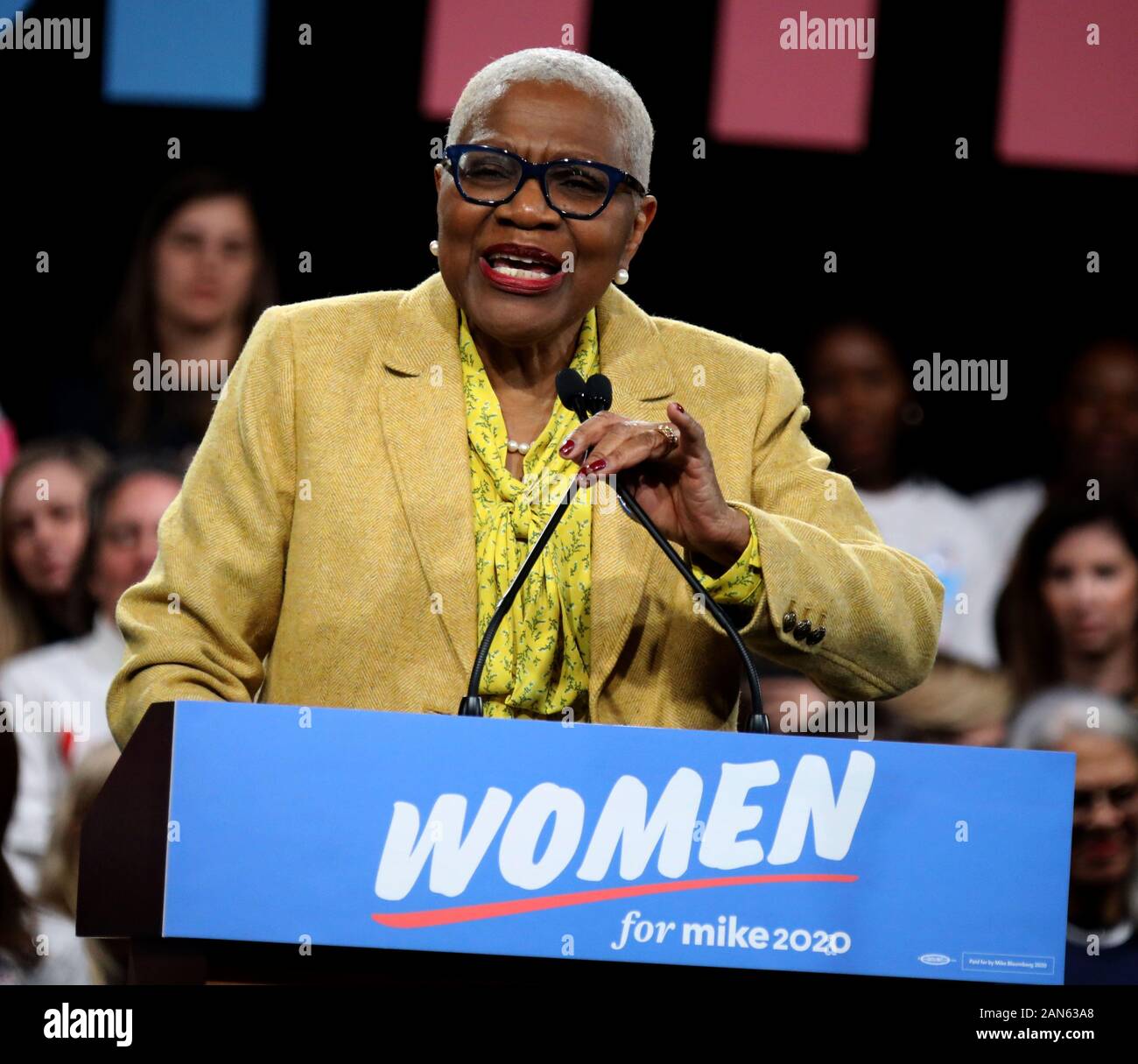 C virginia fields hi-res stock photography and images - Alamy