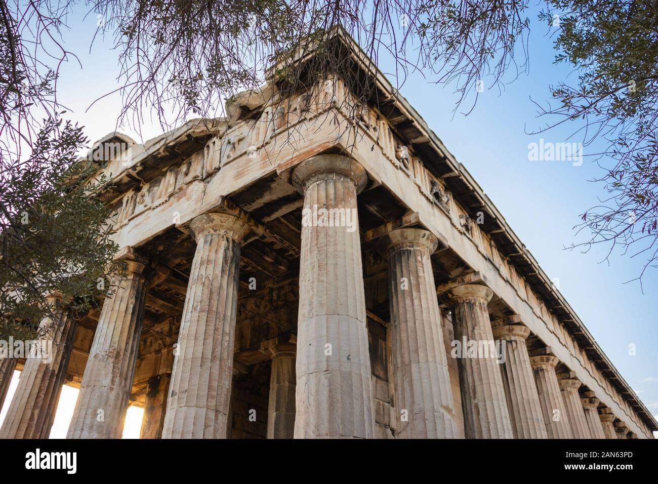 Doric peripteral temple hi-res stock photography and images - Alamy