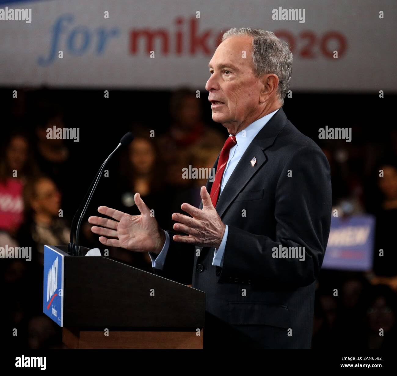 New York, New York, USA. 15th Jan, 2020. Democratic Presidential ...