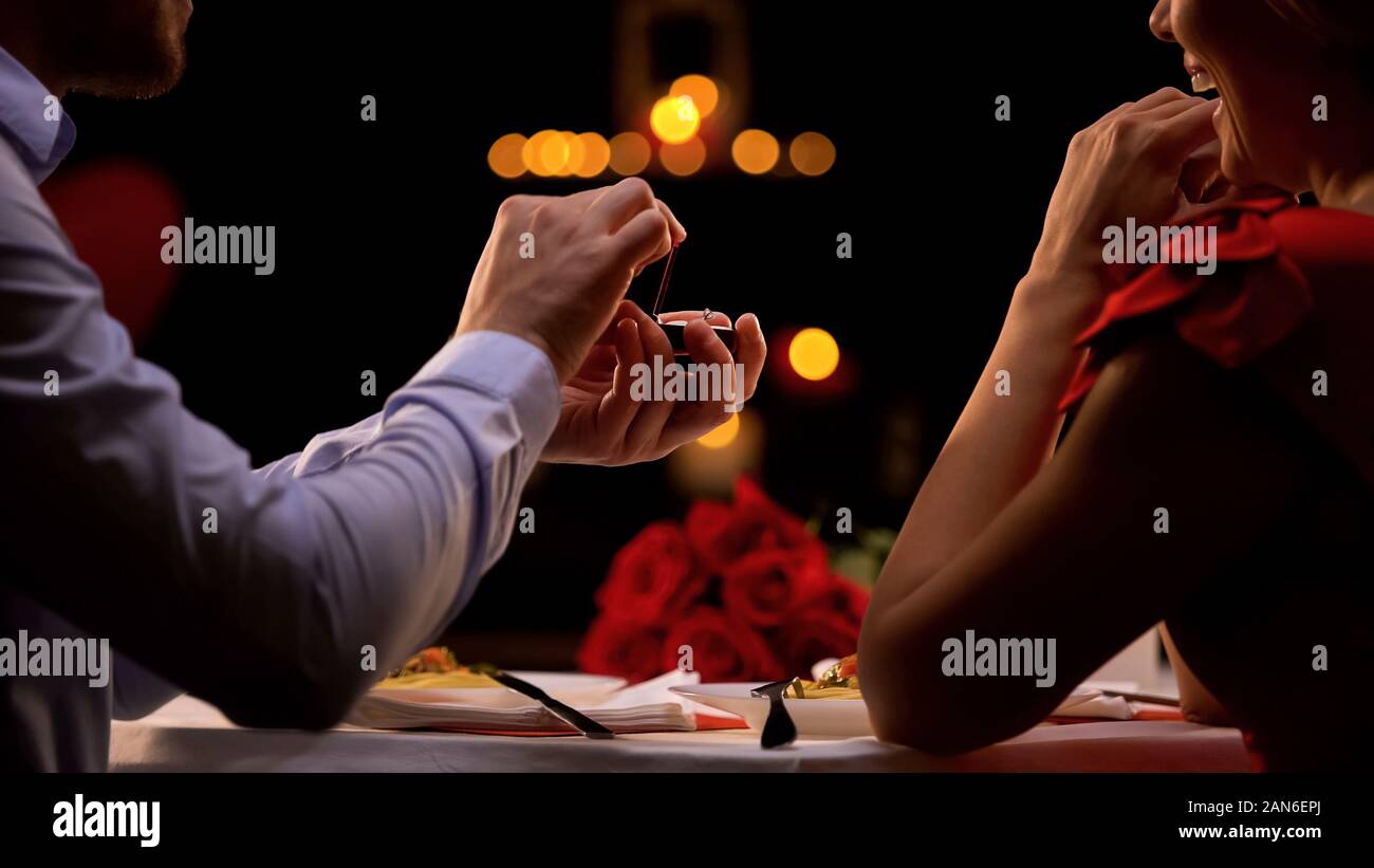 Man proposing in restaurant hi-res stock photography and images - Alamy