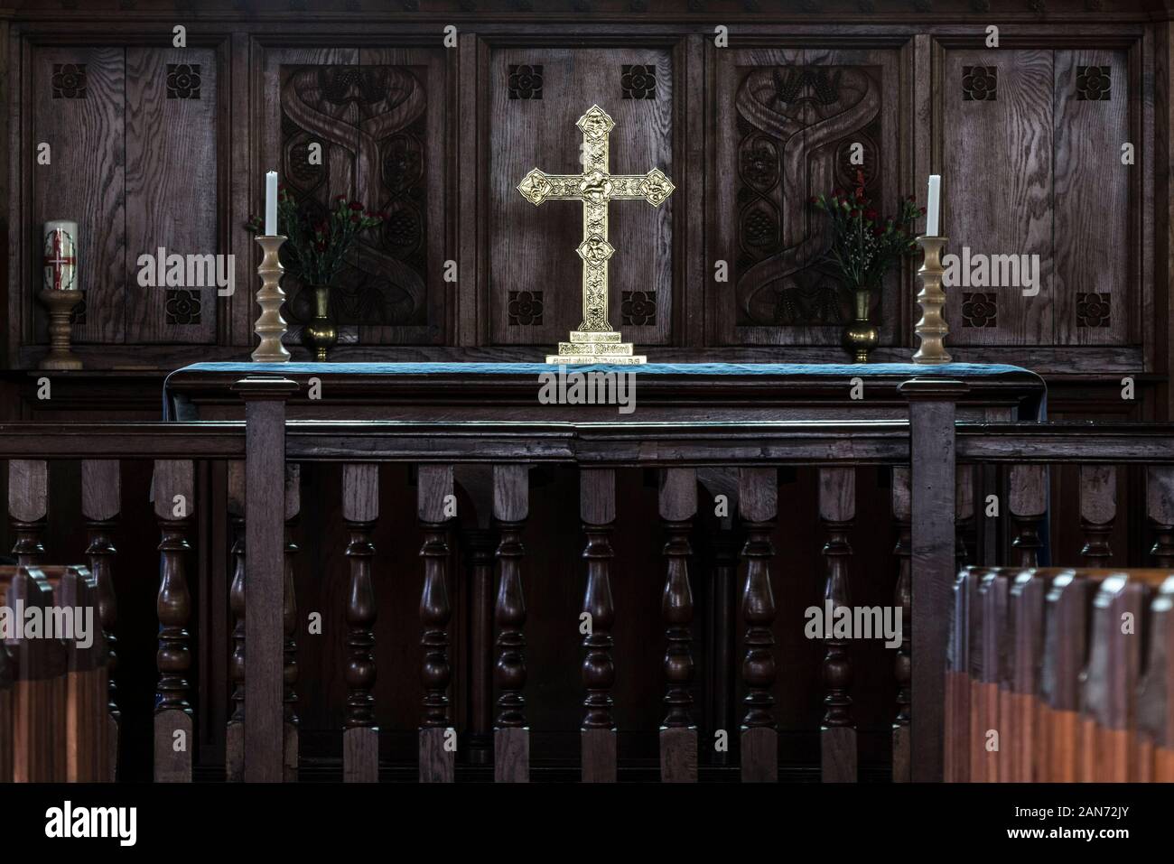 Anglican church cross hi-res stock photography and images - Alamy