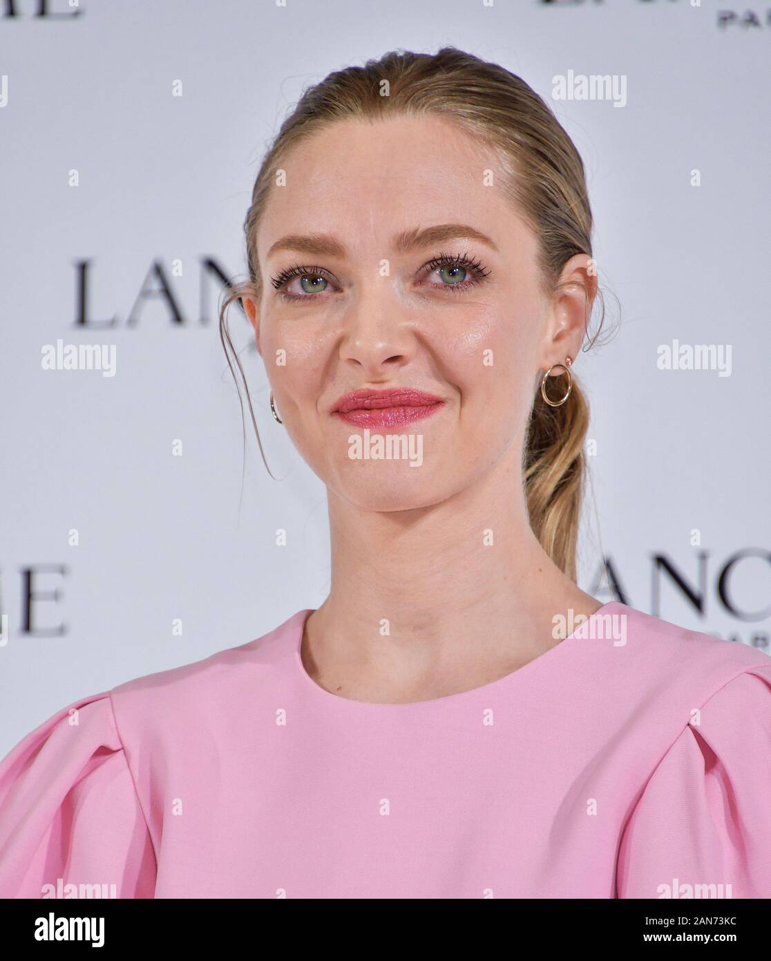 Amanda seyfried 2020 hi-res stock photography and images - Alamy