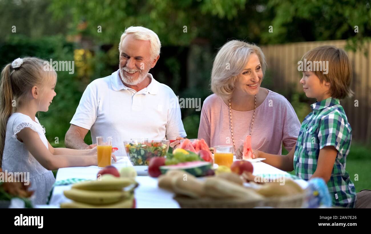 Visit grandparents hi-res stock photography and images - Alamy