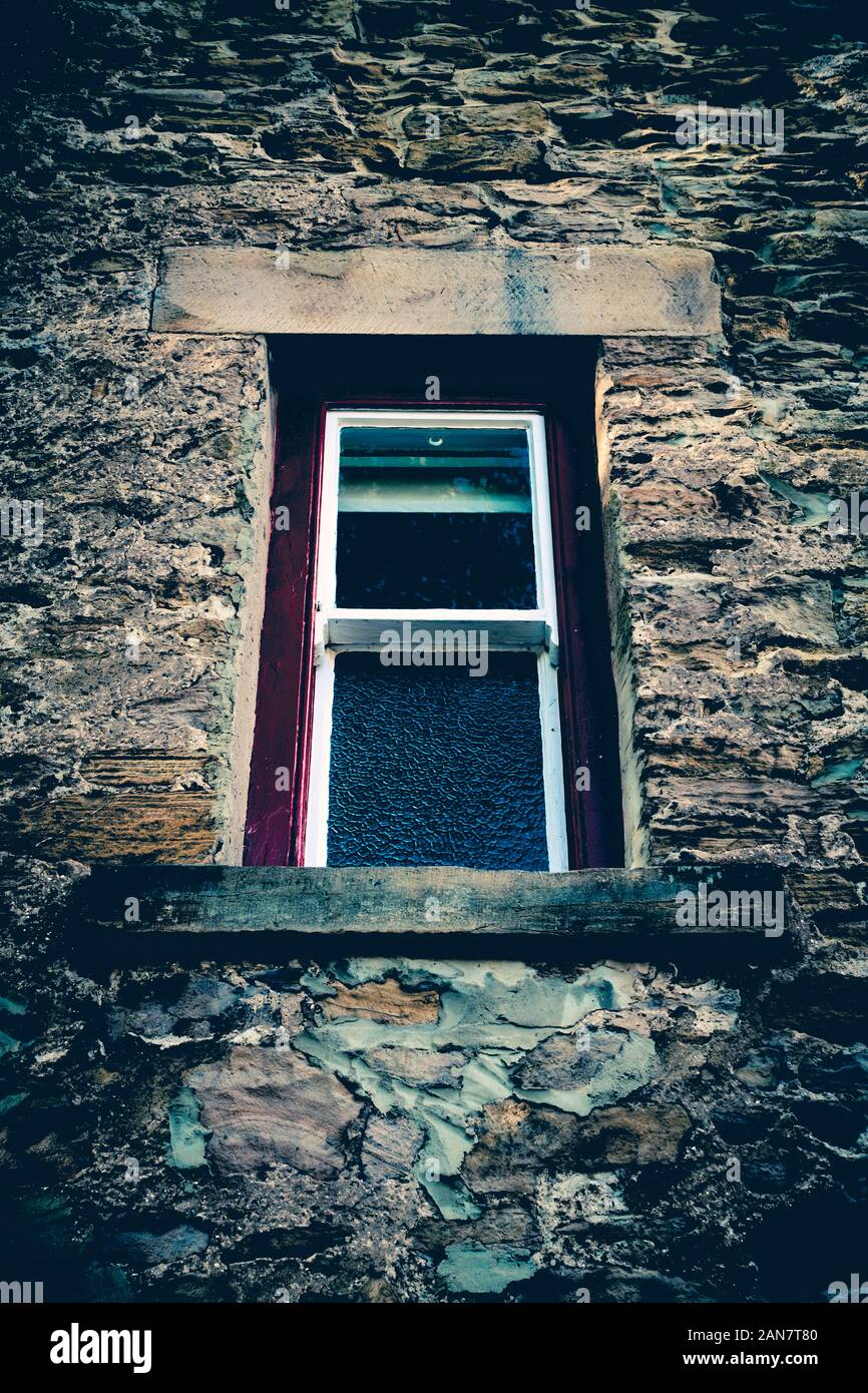 Old sash window hi-res stock photography and images - Alamy