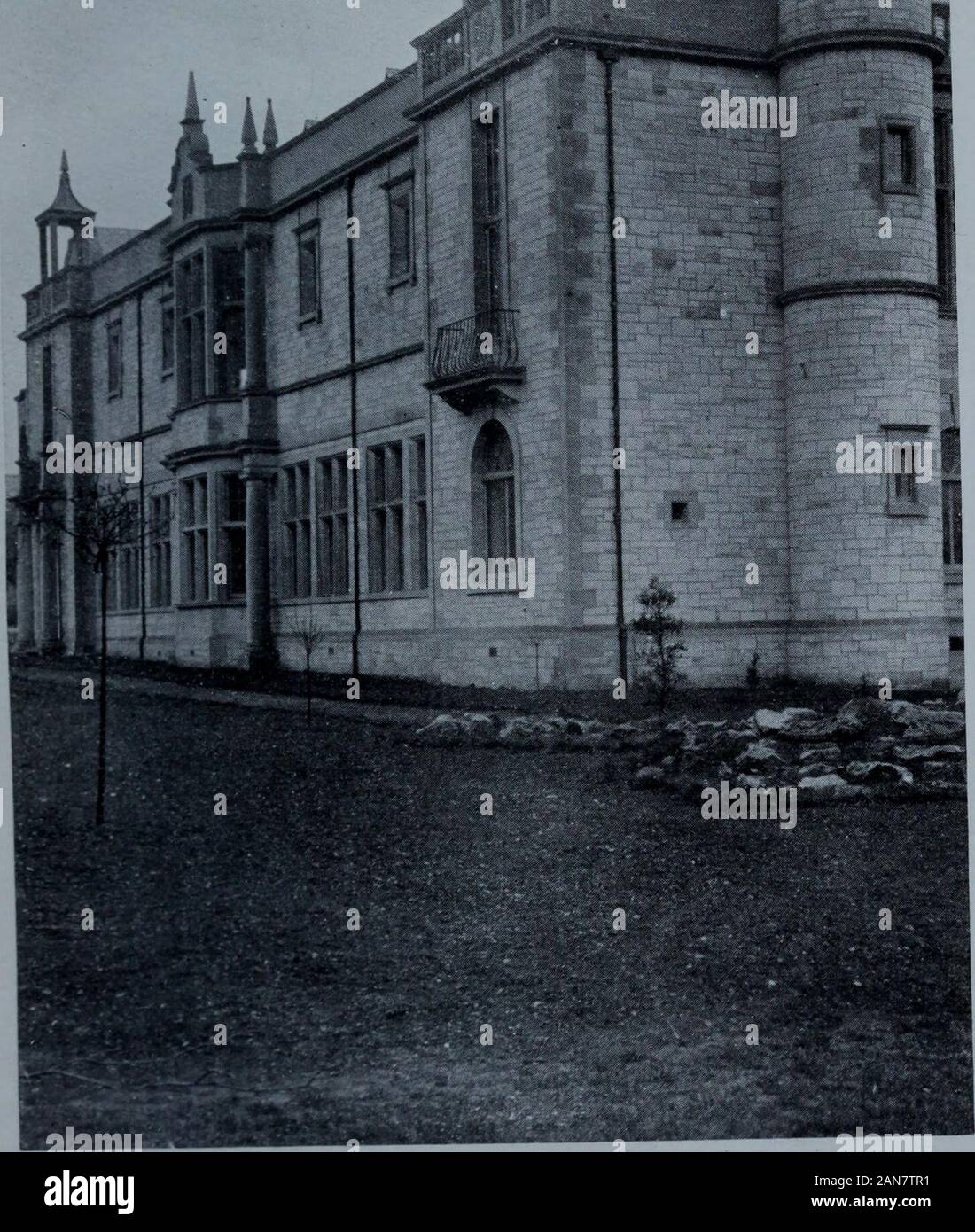 Handbook to the city and University of StAndrews . Bell Pettigrew ...