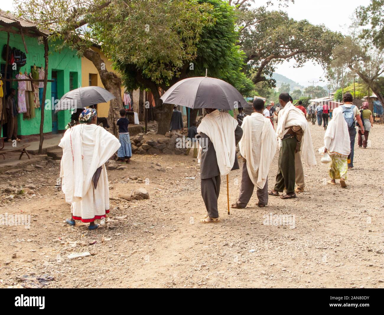 People small town socializing hi-res stock photography and images - Alamy