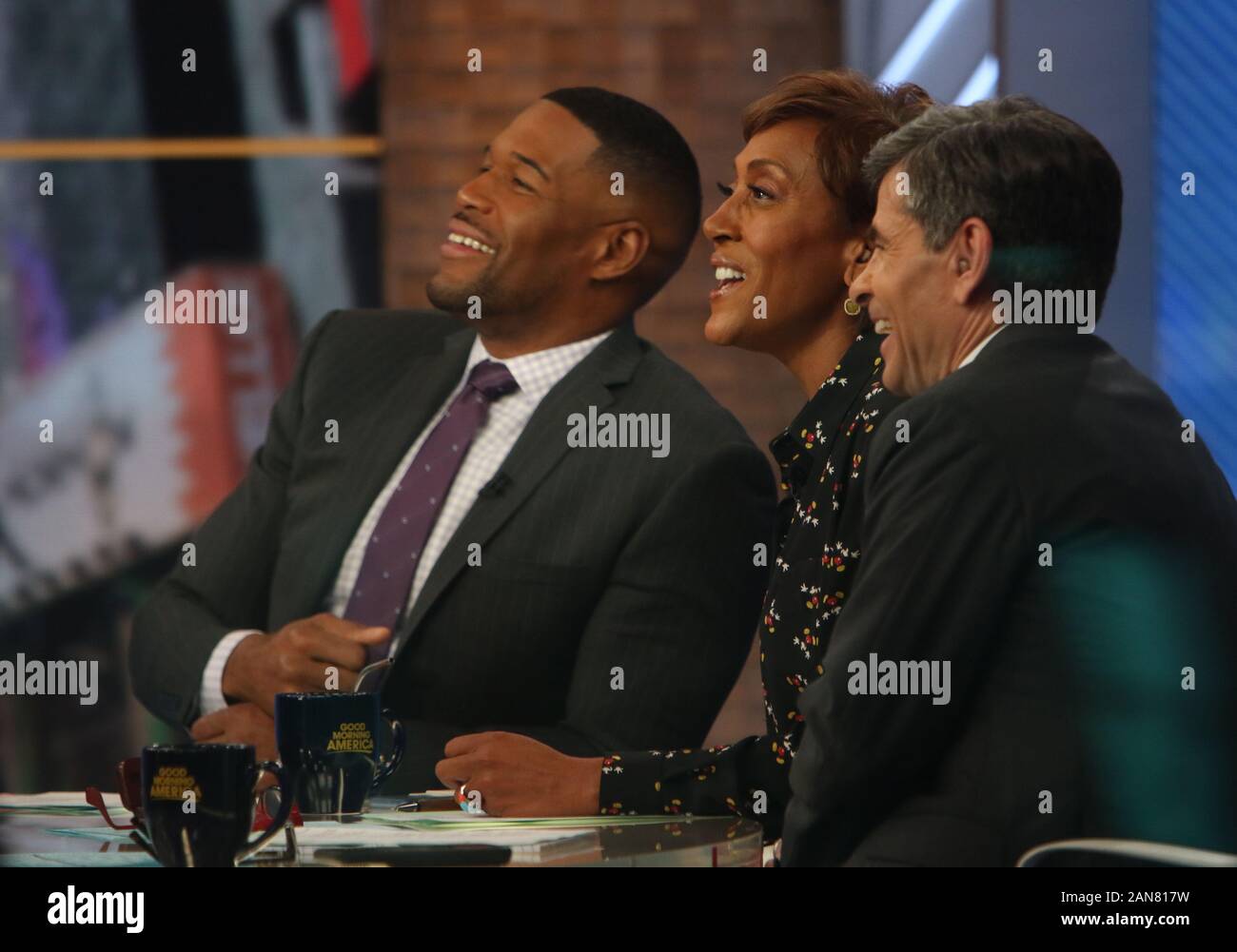 January 15, 2020 Michael Strahan, Robin Roberts, George Stephanopoulos ... January 15, 2020 Michael Strahan, Robin Roberts, George Stephanopoulos ...