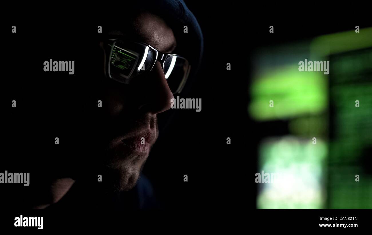 Reflection glasses monitor hi-res stock photography and images - Alamy