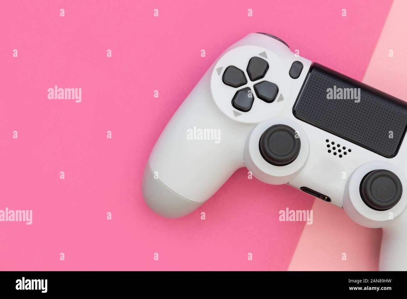 Gaming controller hi-res stock photography and images - Alamy