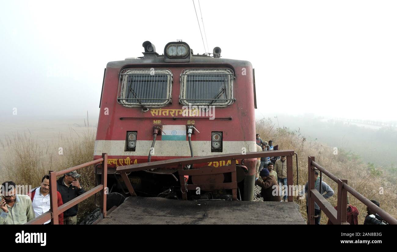 Odisha. 16th Jan, 2020. Photo taken on Jan. 16, 2020 shows the derailed ...