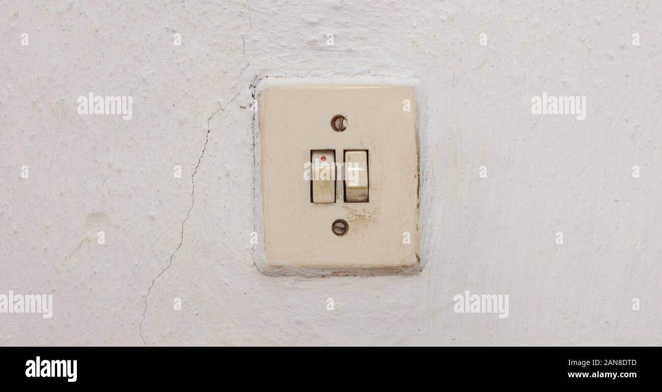 old wall switch for electric bulb Stock Photo - Alamy