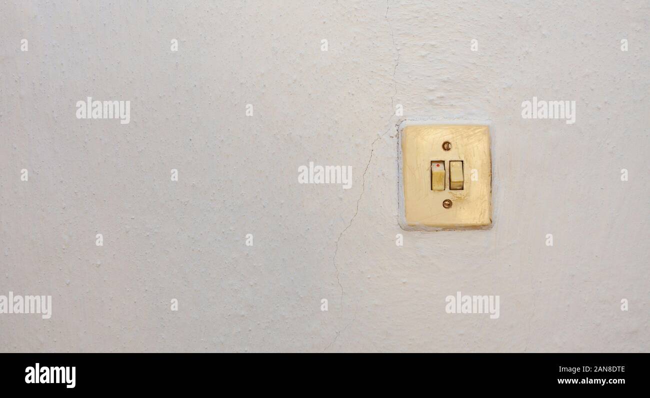 old wall switch for electric bulb Stock Photo - Alamy