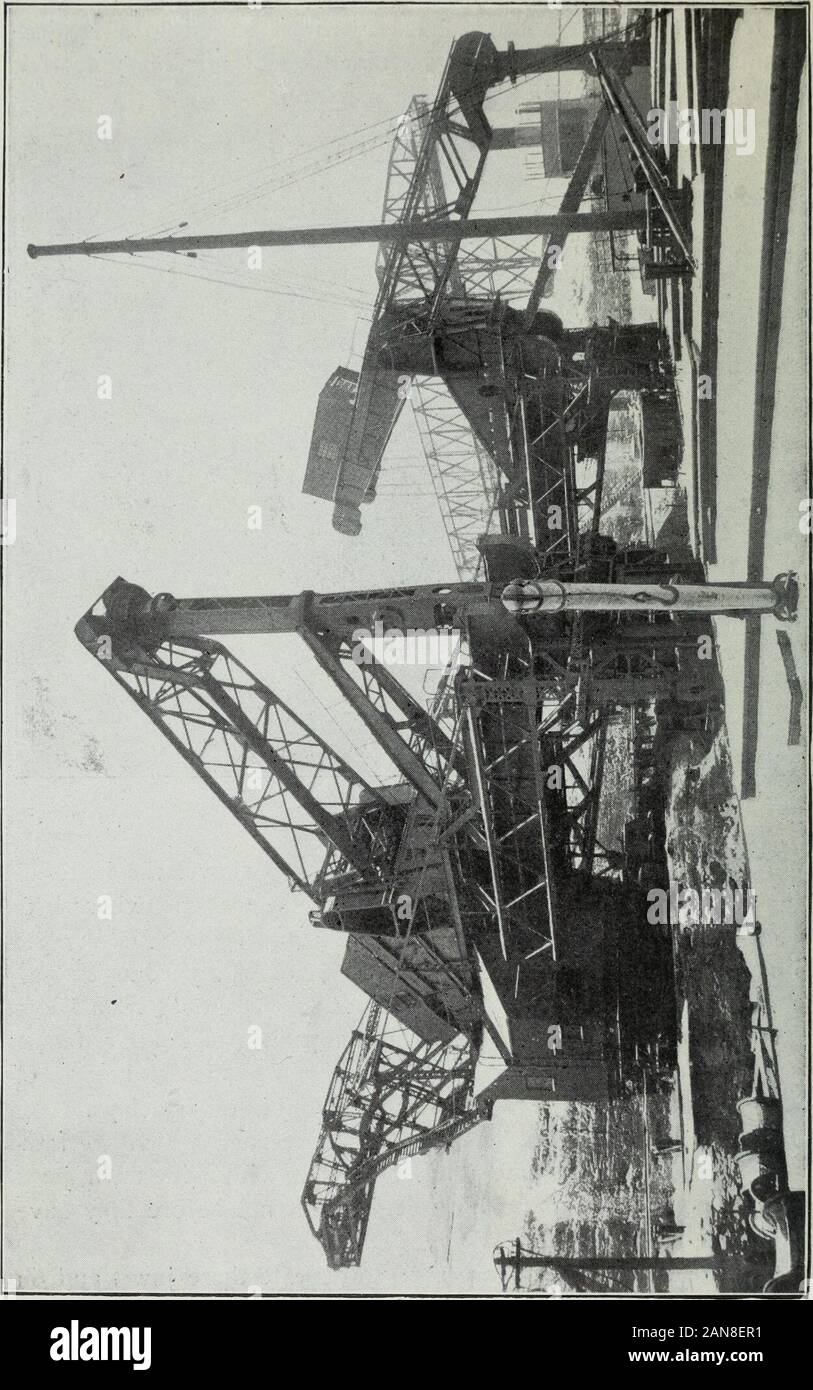 Clam buckets hi-res stock photography and images - Alamy