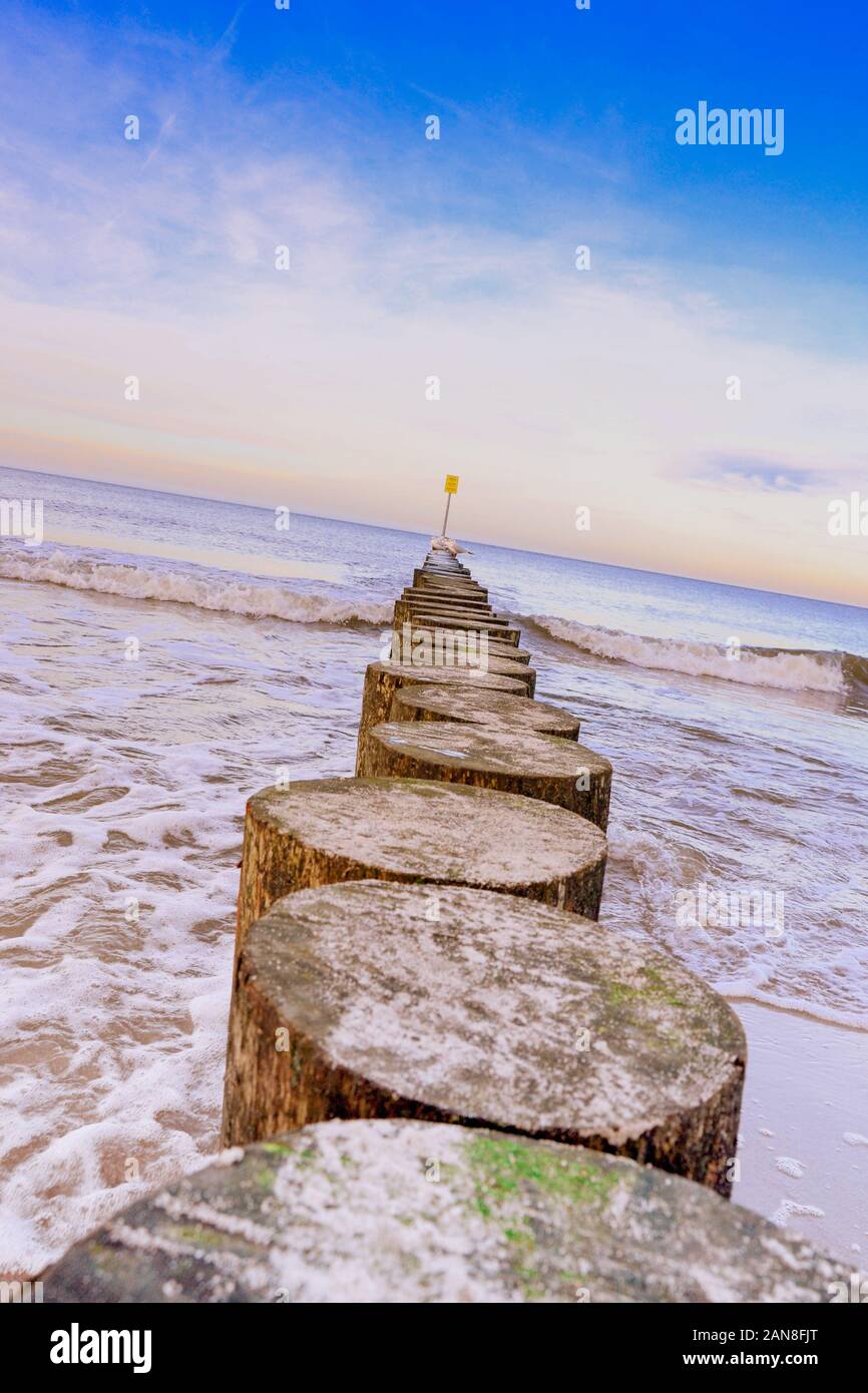 Wooden wavebreaker hi-res stock photography and images - Alamy